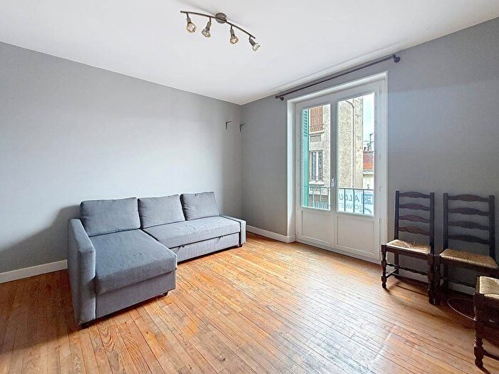 Appartement à louer - Les Salins, Clermont-Ferrand - 3 pièces - 2 chambres