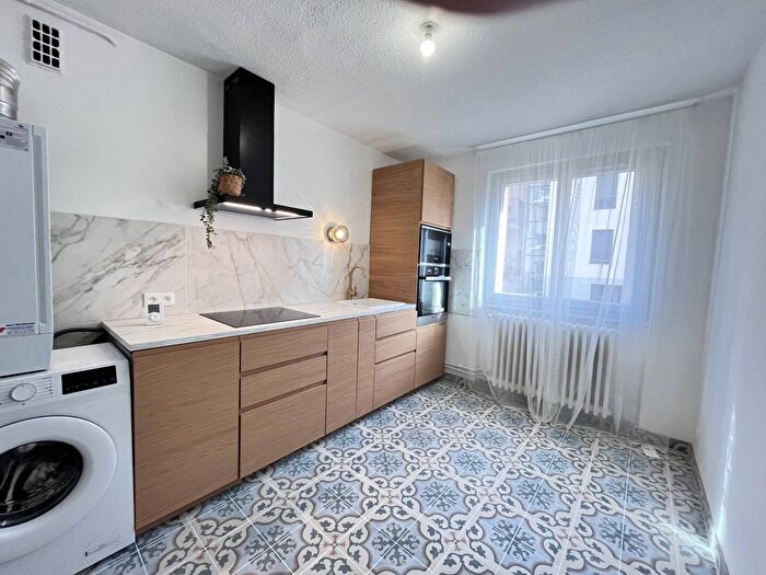 Appartement à louer - Chamalieres - 3 pièces - 2 chambres