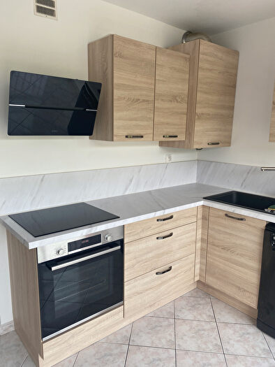 Les Pennes-Mirabeau, Le Repos, Font Blanche : Appartement 4 pièces à louer