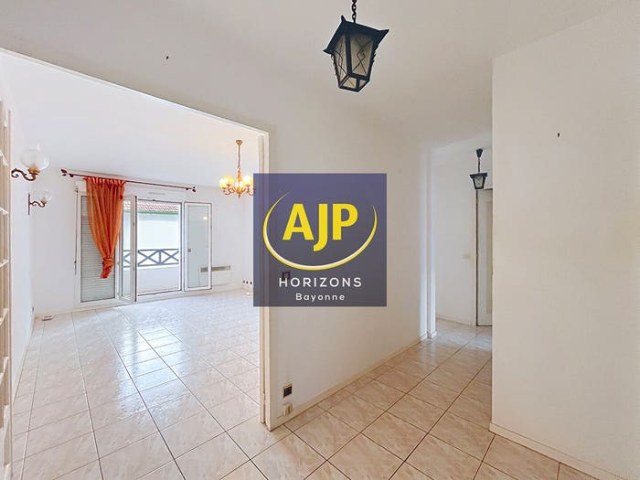 BayonneBayonaBaiona, Citadelle, Saint-Esprit : Appartement 3 pièces à vendre