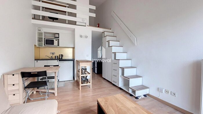 Appartement à louer - Illkirch-Graffenstaden, Sud - 1 pièce