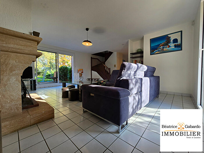 Maison à vendre - Saint-Genis-Laval, Barolles - 5 pièces - 4 chambres