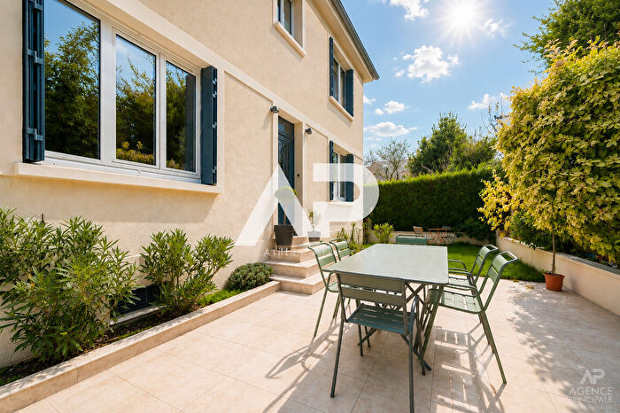 Maison 10 pièces à vendre - Rueil-Malmaison, Mazurieres