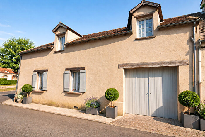 Maison à vendre - Nogent-le-Roi - 6 pièces - 4 chambres