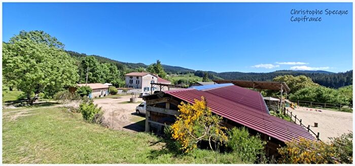 Maison 5 pièces à Arconsat, à vendre