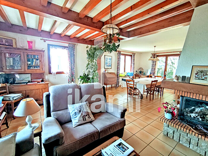 Maison à vendre - Génissieux - 6 pièces - 4 chambres