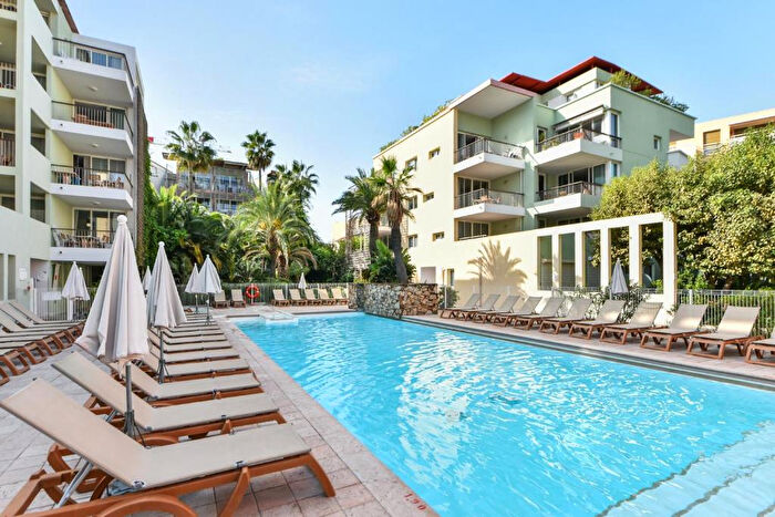 Appartement à vendre - Antibes, Coeur de ville - 3 pièces - 1 chambre