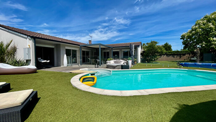Maison 4 pièces à vendre - Décines-Charpieu, Champ Blanc