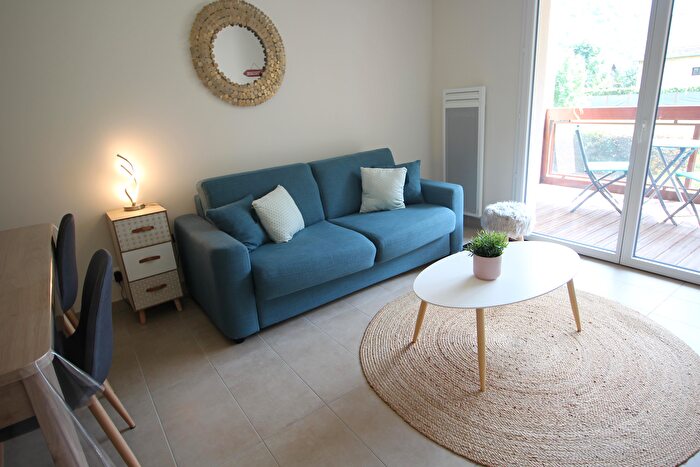 Appartement à louer - Saint-Mamet - 2 pièces - 1 chambre