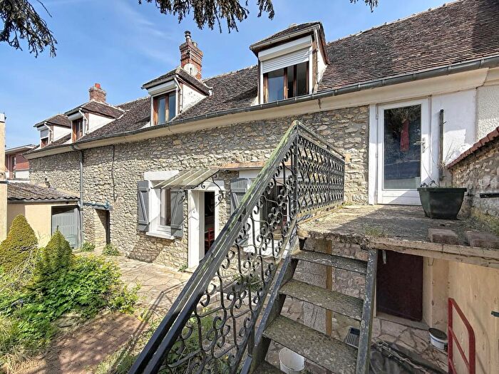 Maison à vendre - Chaumont-en-Vexin - 6 pièces - 5 chambres