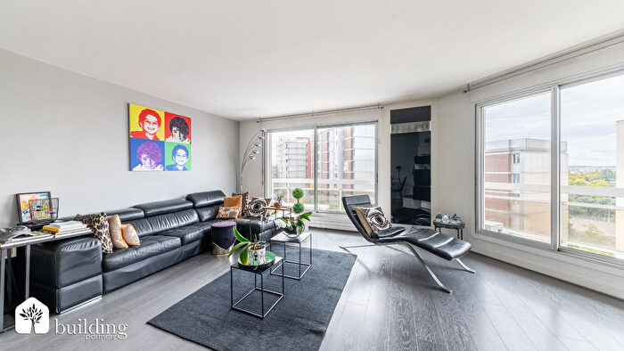 Appartement 4 pièces à Levallois-Perret, Eiffel, à vendre