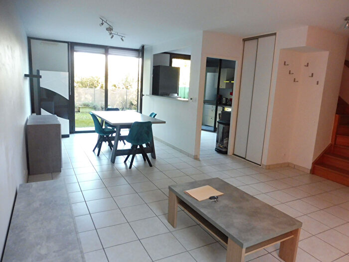 Appartement 4 pièces à Bourg-en-Bresse, Dîmes, Sardières, à louer