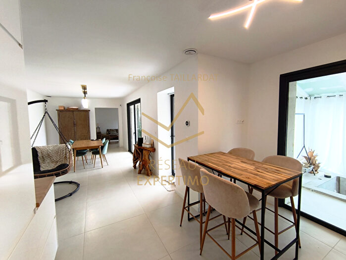 Maison à vendre - LIsle-sur-la-Sorgue, Névons - 5 pièces - 4 chambres