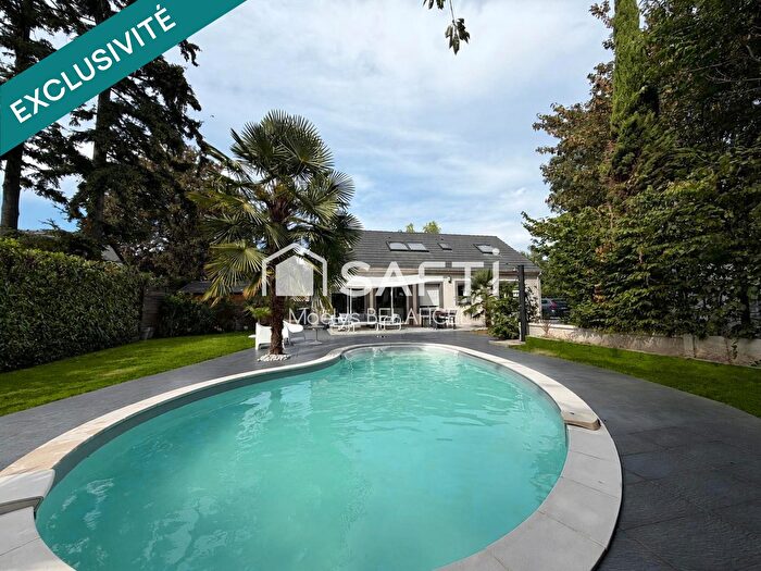 Ris-Orangis, Le Village : Maison 6 pièces à vendre