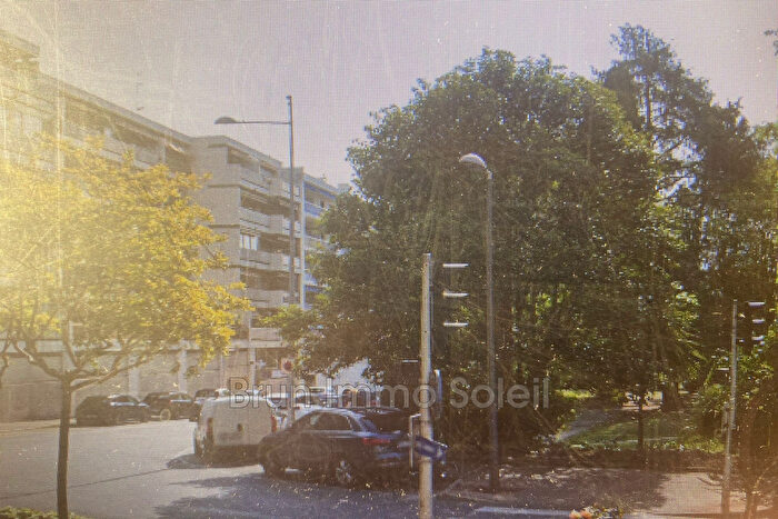 Appartement à vendre - Cagnes-sur-Mer, Centre-ville - 3 pièces - 2 chambres