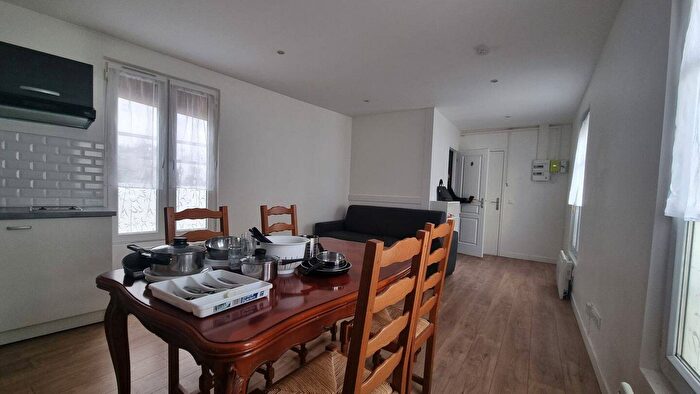 Appartement à louer - Sainte Avoie, Paris ème arrondissement - 1 pièce