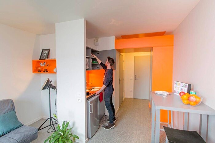 Appartement à louer - Petit Colombes-Charles de Gaulle - 1 pièce