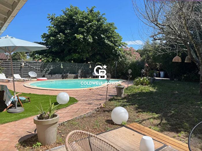 Maison à vendre - La Teste-de-Buch, LEnclos dAlis, Notre-Dame des Monts, Ninots, Miquelots - 6 pièces - 5 chambres