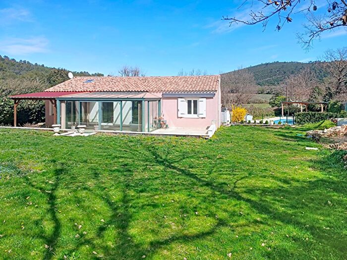 Maison à vendre - Garéoult - 5 pièces - 3 chambres