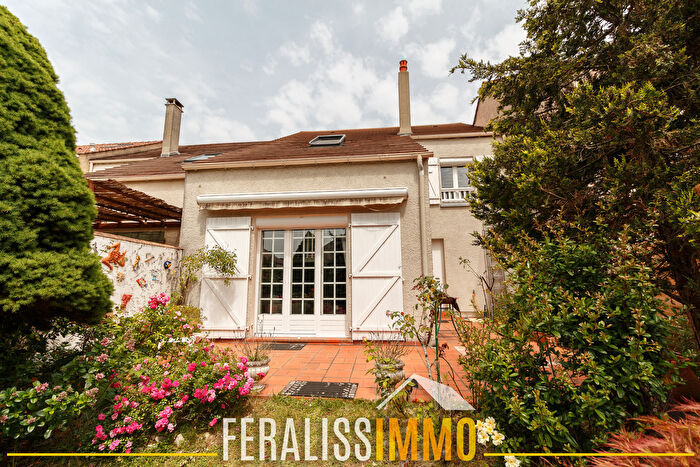 Maison 5 pièces à vendre à Jouy-le-Moutier, Hayette, Bruzacques, Jouannes, Vast