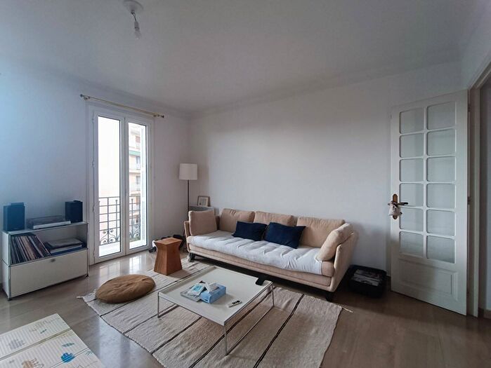 Appartement à louer - Vence - 4 pièces - 3 chambres