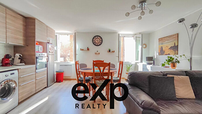 Appartement à vendre - Vins-sur-Caramy - 3 pièces - 2 chambres