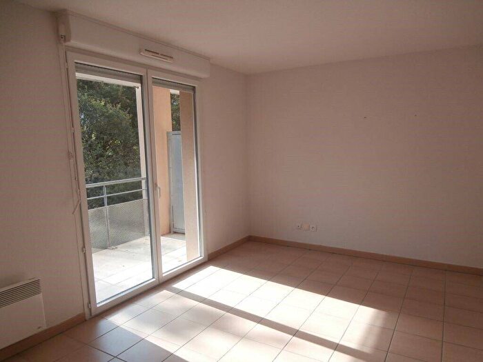 Urbain, Terrasson-Lavilledieu - Appartement 2 pièces à louer