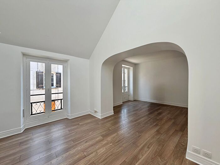 Verrières-le-Buisson, Centre-ville : Appartement 5 pièces à louer
