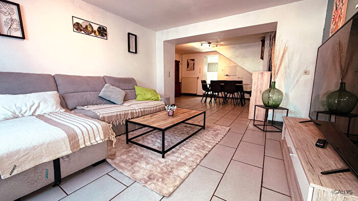 Maison à vendre - Oudrenne - 6 pièces - 3 chambres