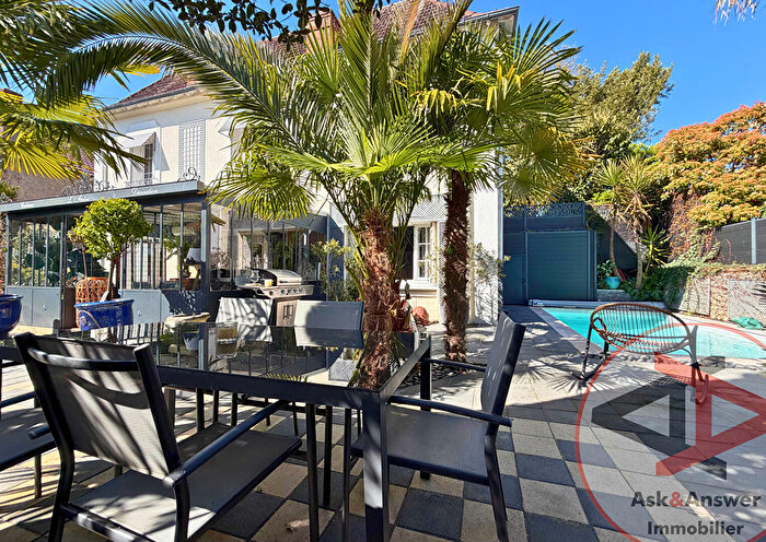 Maison à vendre - Tours, Deux Lions - 6 pièces - 3 chambres