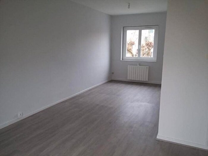 Appartement 1 pièce à Saint-Georges-dEspéranche, à louer
