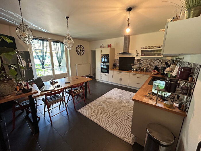Maison 7 pièces à vendre à Eyrein
