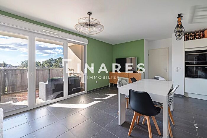 Appartement à louer - Marseille e , Saint-Jérome - 3 pièces - 2 chambres