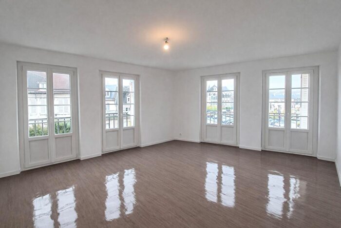 Appartement à louer - Soissons, Centre-ville - 3 pièces - 2 chambres