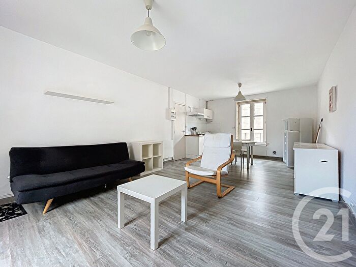 Bagnols-sur-Cèze, Centre-ville : Appartement 2 pièces à vendre