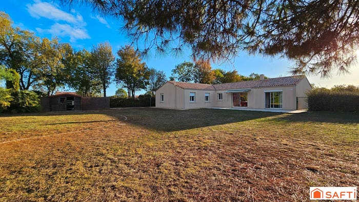 Maison 6 pièces à vendre - Sainte-Gemme-la-Plaine