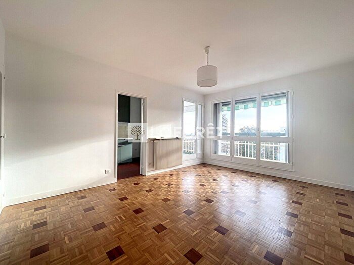 Appartement 1 pièce à Patrick, Le Plessis-Robinson, à louer
