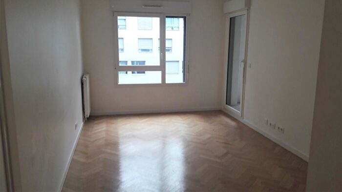 Appartement à louer - Vélizy-Villacoublay, Golf - 2 pièces - 1 chambre