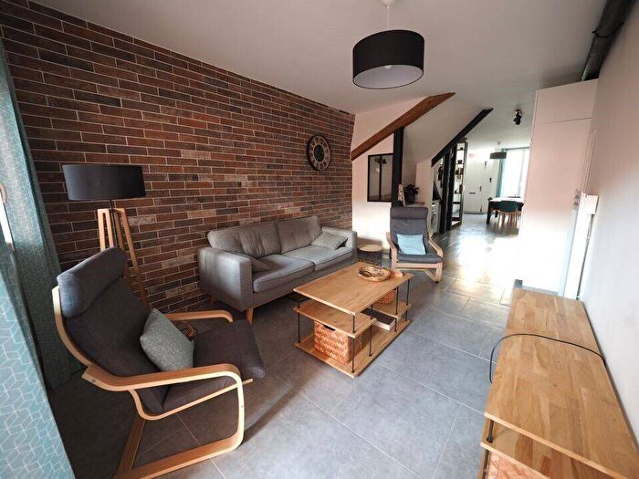 Appartement à louer - Vinon-sur-Verdon - 2 pièces - 1 chambre