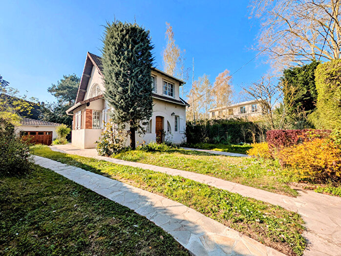 Maison à vendre - Maisons-Laffitte, Est - 6 pièces - 4 chambres