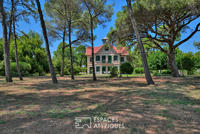 Maison 12 pièces à Aigues-Mortes, à vendre