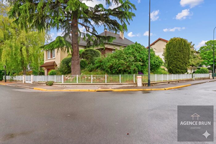 Le Plessis-Trévise, Centre-ville, Orly Parc : Maison 6 pièces à vendre