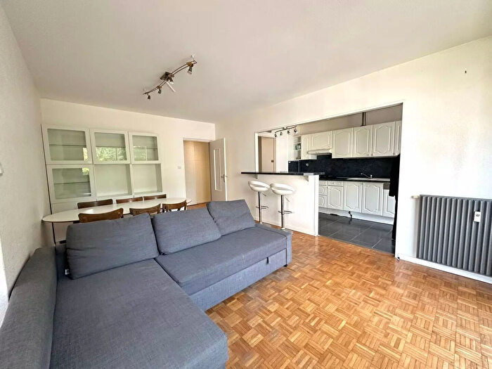 Appartement à louer - Dijon, Fontaine dOuche - 3 pièces - 2 chambres