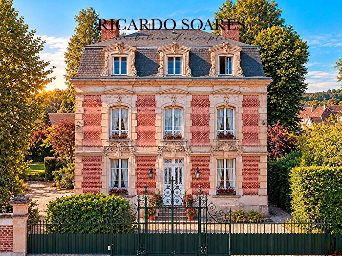 Maison 11 pièces à vendre à Pont-Sainte-Maxence, Montignette