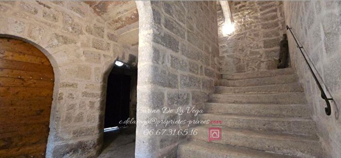 Appartement à vendre - Pézenas - 8 pièces - 5 chambres