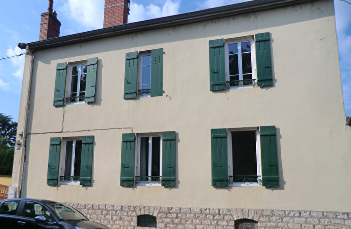 Appartement à louer - Chalon-sur-Saône, La Citadelle - 4 pièces - 2 chambres