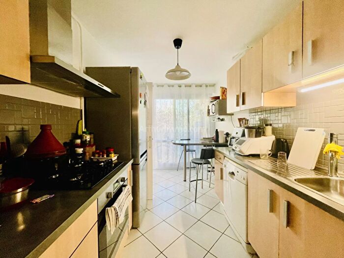 Appartement 5 pièces à Grenoble, Villeneuve, à vendre