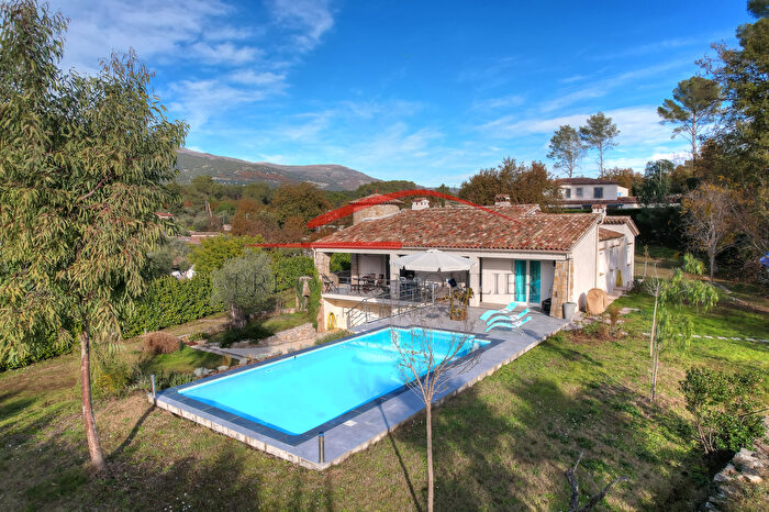 Maison à vendre - Roquefort-les-Pins - 7 pièces - 3 chambres