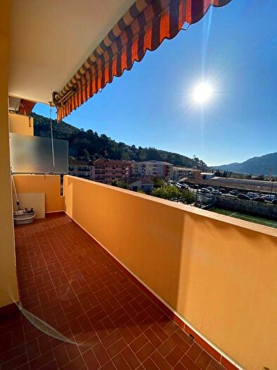 Appartement 3 pièces à louer à Saint-Martin-du-Var