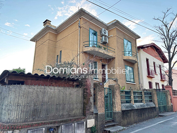 Maison à vendre - Thuir - 5 pièces - 3 chambres